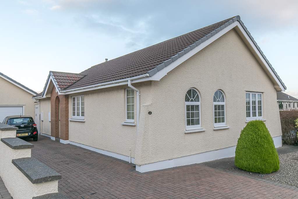 2 Ashberry Avenue, Saddlestone... 3 bed detached house - £449,950